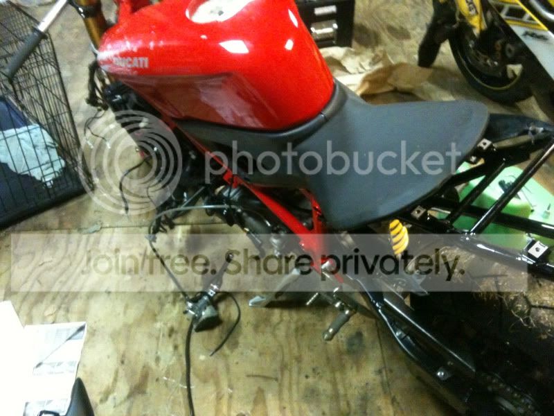 1098 tank on 999 frame? | Ducati.ms - The Ultimate Ducati Forum